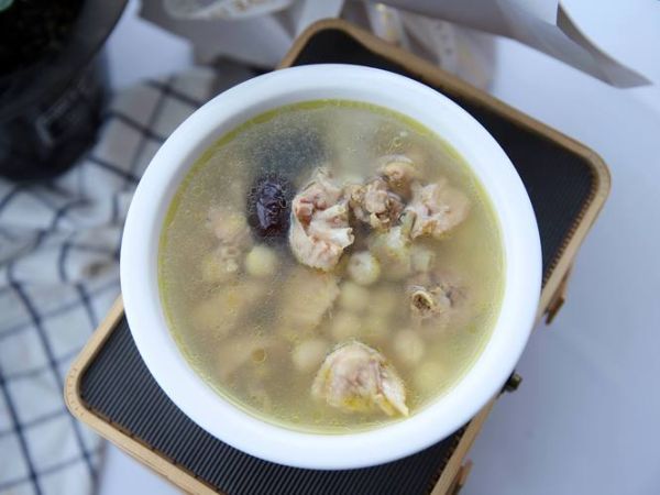 夏天煲鸡汤放什么材料_夏天煲鸡汤放什么材料不上火-第1张图片-山城妙识