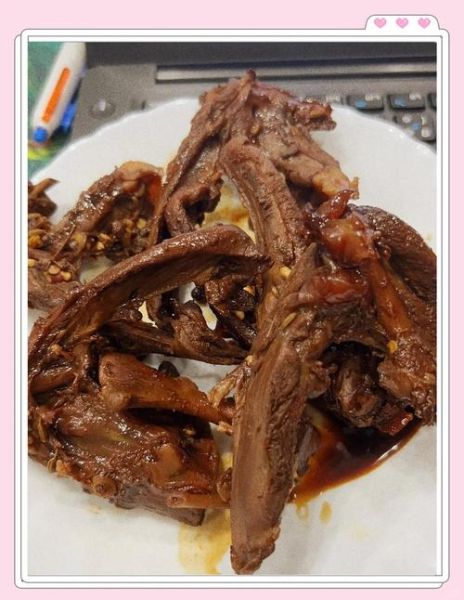 椒盐鸭锁骨怎么做_椒盐鸭锁骨腌制多久-第1张图片-山城妙识