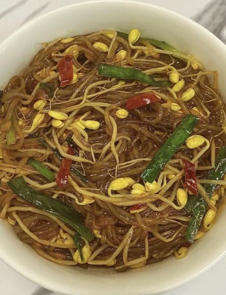 黄豆芽炒粉丝怎么炒不坨_黄豆芽炒粉丝需要焯水吗-第1张图片-山城妙识 黄豆芽炒粉丝怎么炒不坨_黄豆芽炒粉丝需要焯水吗-第1张图片-山城妙识