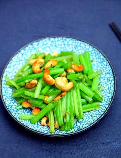 腰果怎么炒好吃_腰果的做法家常菜-第1张图片-山城妙识