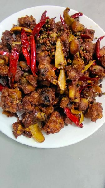 辣子鸡块怎么做_辣子鸡块家常做法大全-第1张图片-山城妙识 辣子鸡块怎么做_辣子鸡块家常做法大全-第1张图片-山城妙识