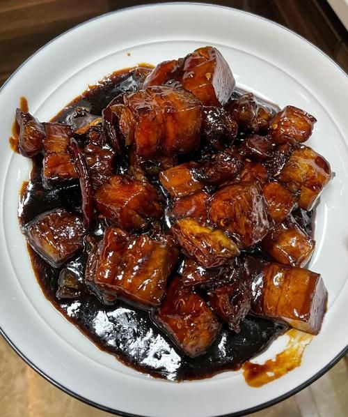 红烧肉怎么做才好吃_红烧肉最正确的做法窍门-第2张图片-山城妙识
