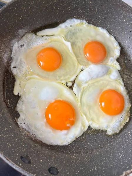 煮荷包蛋不粘锅的秘诀_为什么荷包蛋会粘锅-第3张图片-山城妙识