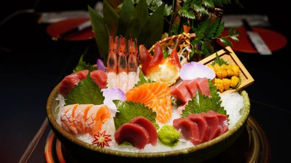 高档刺身拼盘七种有哪些_如何挑选最新鲜食材-第3张图片-山城妙识