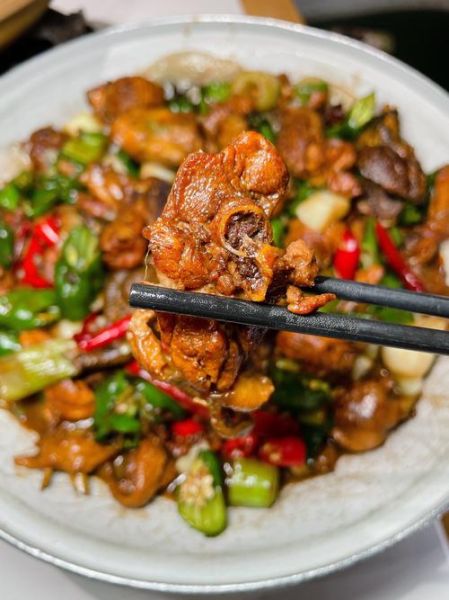 特色炒鸡怎么做_炒鸡最正宗的做法-第2张图片-山城妙识