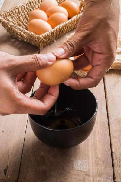 腌鸡蛋十斤鸡蛋多少盐_十斤鸡蛋腌制用多少盐-第1张图片-山城妙识