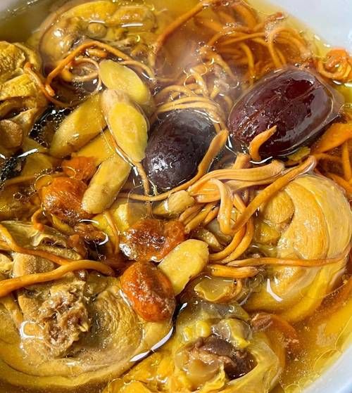 产妇炖鸡汤怎么炖_产妇炖鸡汤放什么食材-第3张图片-山城妙识 产妇炖鸡汤怎么炖_产妇炖鸡汤放什么食材-第3张图片-山城妙识