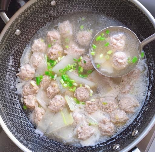 汽水肉丸汤怎么做_汽水肉丸汤的家常做法-第2张图片-山城妙识