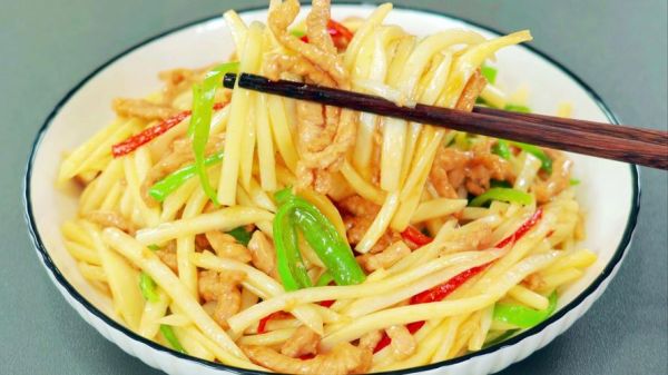 炒茭白肉丝茭白焯水吗_茭白要不要焯水-第3张图片-山城妙识 炒茭白肉丝茭白焯水吗_茭白要不要焯水-第3张图片-山城妙识