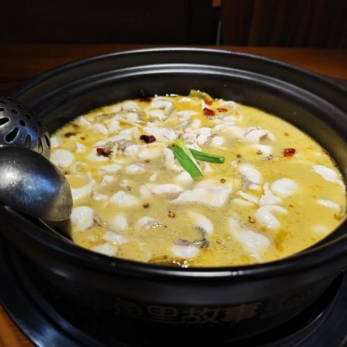 酸菜鱼火锅怎么做_家庭版做法步骤-第1张图片-山城妙识 酸菜鱼火锅怎么做_家庭版做法步骤-第1张图片-山城妙识