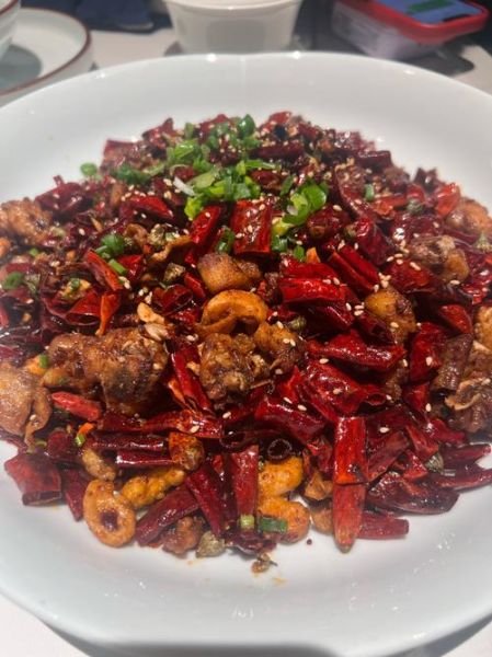 重庆辣子鸡最正宗的做法_辣子鸡怎么做才够麻辣-第2张图片-山城妙识 重庆辣子鸡最正宗的做法_辣子鸡怎么做才够麻辣-第2张图片-山城妙识