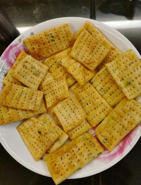 苏打饼干怎么做_苏打饼干的做法步骤-第1张图片-山城妙识 苏打饼干怎么做_苏打饼干的做法步骤-第1张图片-山城妙识