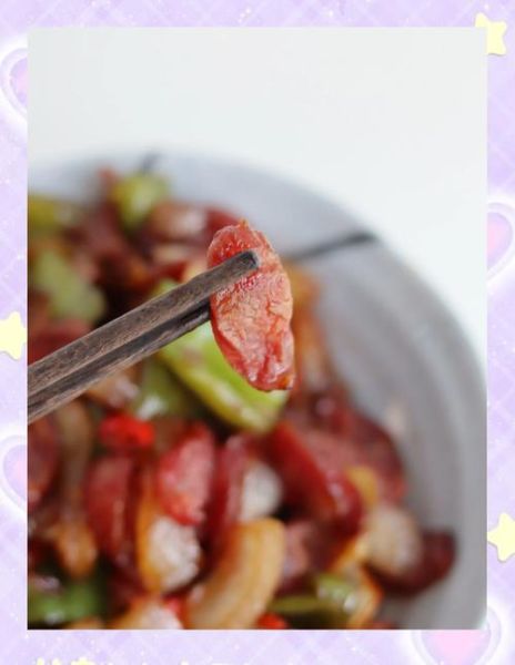 腊肠炒洋葱怎么做_腊肠炒洋葱先炒哪个-第3张图片-山城妙识
