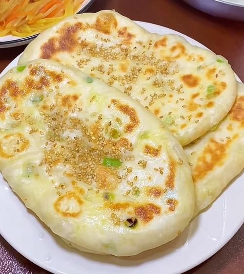 高筋面粉做葱油饼_为什么口感更酥脆-第3张图片-山城妙识