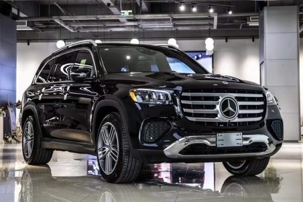 奔驰汽车图片大全_奔驰车型怎么选-第2张图片-山城妙识