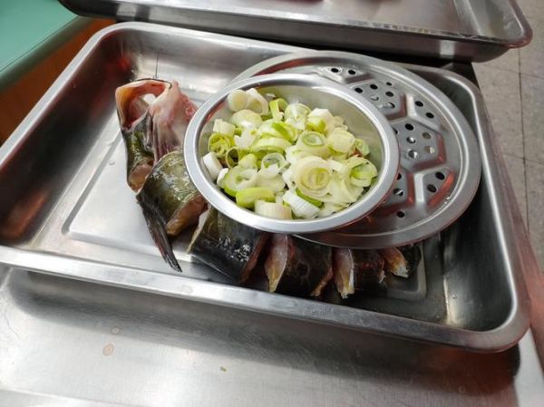 铁锅炖鱼秘制酱料怎么做_铁锅炖鱼酱料配方比例-第1张图片-山城妙识