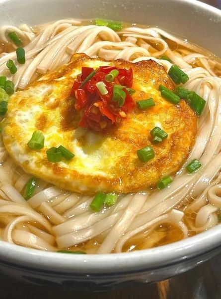 长寿面怎么做_长寿面摆盘技巧-第2张图片-山城妙识 长寿面怎么做_长寿面摆盘技巧-第2张图片-山城妙识