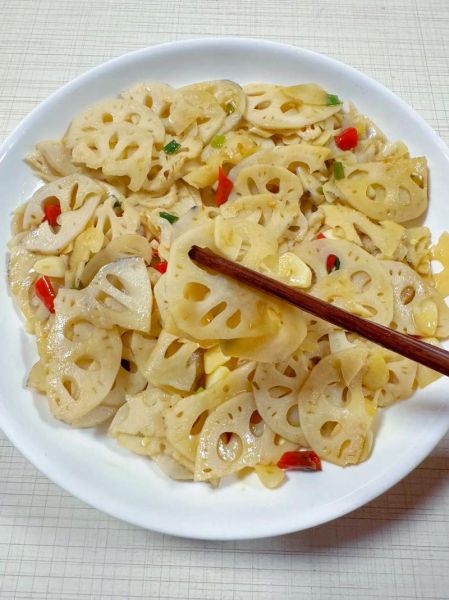 莲藕怎么炒好吃_家常炒藕片做法-第3张图片-山城妙识 莲藕怎么炒好吃_家常炒藕片做法-第3张图片-山城妙识