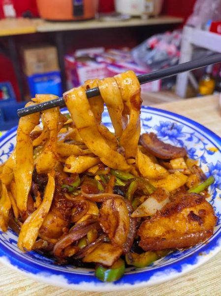 山西正宗炒刀削面怎么做_山西刀削面用什么面粉最好-第1张图片-山城妙识 山西正宗炒刀削面怎么做_山西刀削面用什么面粉最好-第1张图片-山城妙识