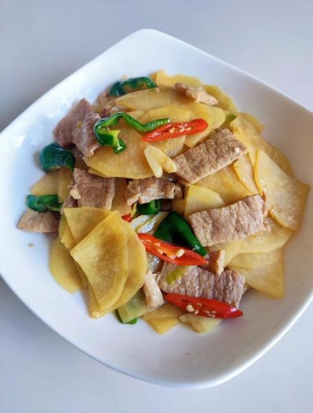 清炒土豆片怎么炒才脆_家常做法步骤详解-第2张图片-山城妙识