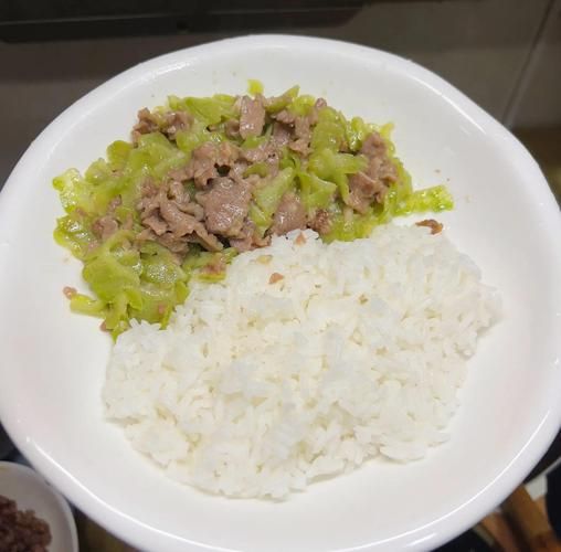 牛肉苦瓜汤怎么做_苦瓜汤去苦味的窍门-第3张图片-山城妙识 牛肉苦瓜汤怎么做_苦瓜汤去苦味的窍门-第3张图片-山城妙识