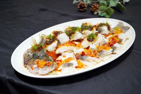 粤菜鱼的做法有哪些_清蒸鲈鱼怎么做好吃-第3张图片-山城妙识