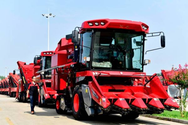 玉米收割机视频_作业效率如何提升-第1张图片-山城妙识