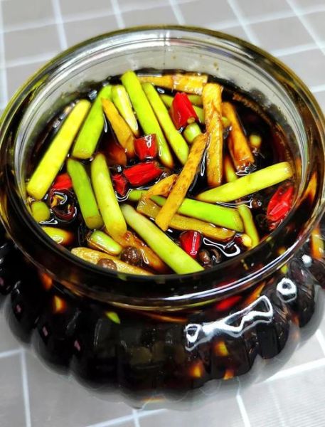 酸蒜苔怎么腌制_酸蒜苔腌制方法-第1张图片-山城妙识