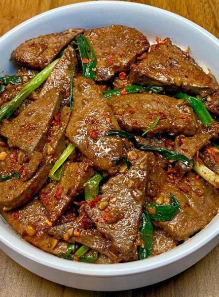 炒猪肝前要不要焯水_猪肝焯水后口感会变老吗-第3张图片-山城妙识 炒猪肝前要不要焯水_猪肝焯水后口感会变老吗-第3张图片-山城妙识