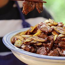 蒜爆羊肉怎么做_蒜爆羊肉的家常做法-第2张图片-山城妙识