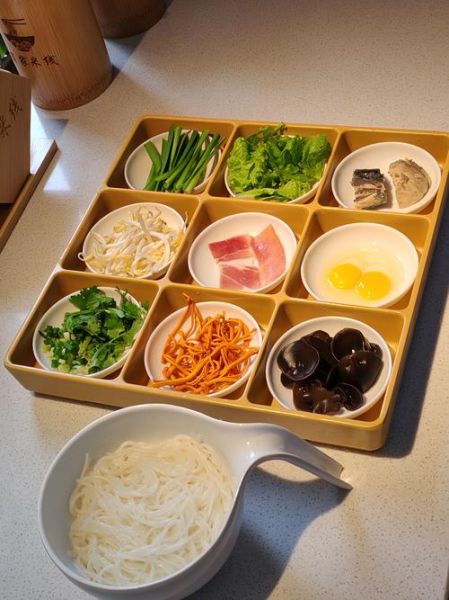 过桥米线怎么吃_过桥米线正确吃法-第2张图片-山城妙识 过桥米线怎么吃_过桥米线正确吃法-第2张图片-山城妙识