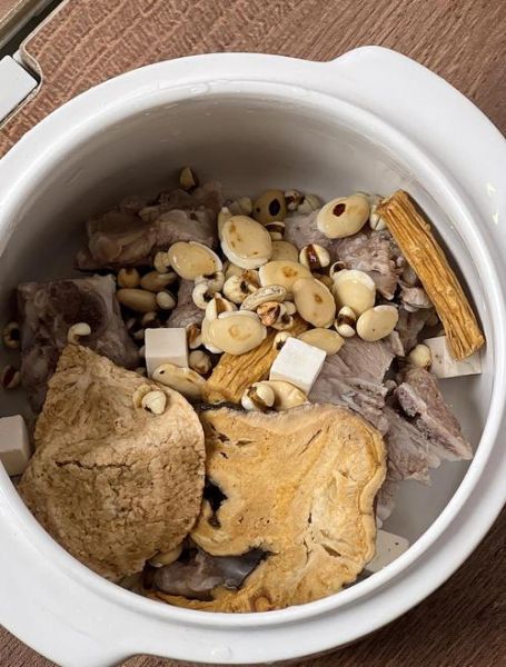 健脾去湿气的食物有哪些_湿气重吃什么健脾最快-第2张图片-山城妙识 健脾去湿气的食物有哪些_湿气重吃什么健脾最快-第2张图片-山城妙识