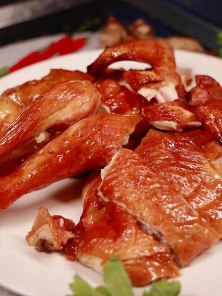 烧鸡怎么做到皮脆肉嫩_烧鸡脆皮秘诀-第1张图片-山城妙识