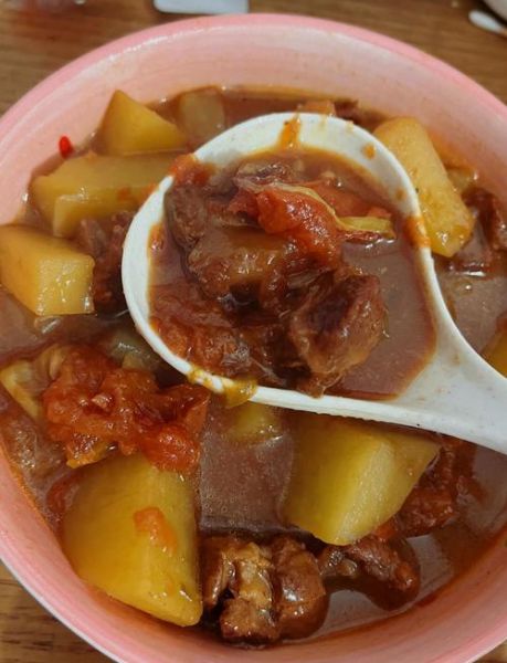 西红柿土豆烧牛肉怎么做_西红柿土豆烧牛肉的营养价值-第3张图片-山城妙识