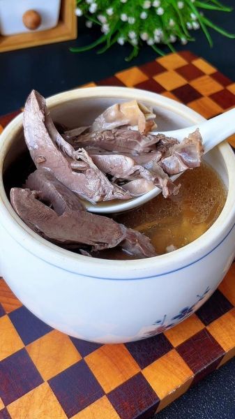 猪心炖什么比较补血_猪心和什么一起炖补血效果好-第2张图片-山城妙识