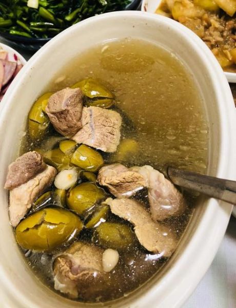 青橄榄煲汤广东做法_青橄榄煲汤的功效与禁忌-第1张图片-山城妙识