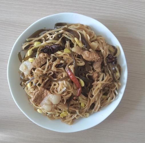 做焖面干面条要蒸多久_干面条蒸几分钟才入味-第1张图片-山城妙识