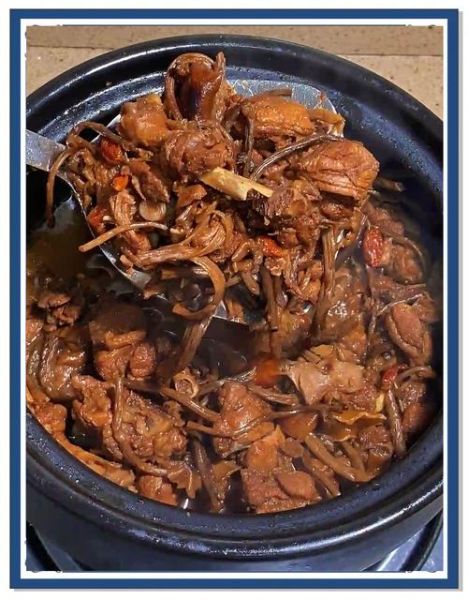 茶树菇烧鸭子怎么做_茶树菇烧鸭子家常做法-第1张图片-山城妙识