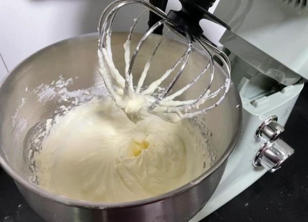 自制淡奶油能直接吃吗_淡奶油怎么保存-第3张图片-山城妙识 自制淡奶油能直接吃吗_淡奶油怎么保存-第3张图片-山城妙识