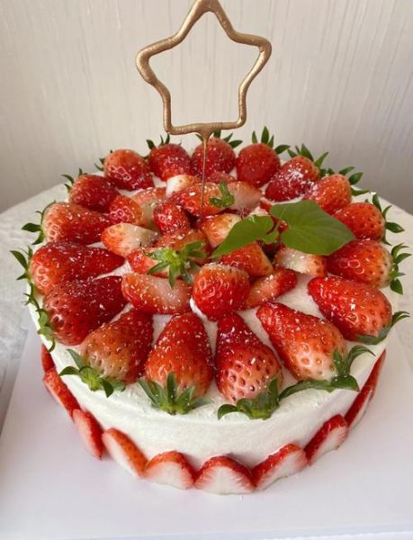 草莓蛋糕怎么做好吃_草莓蛋糕图片高清大图-第1张图片-山城妙识