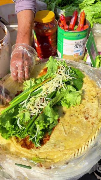 东北卷饼配菜有哪些_卷饼里放什么菜最正宗-第3张图片-山城妙识