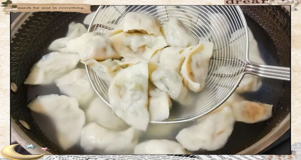 柿子椒饺子馅怎么做_柿子椒饺子馅的做法窍门-第3张图片-山城妙识