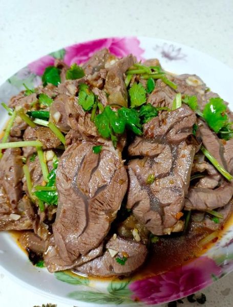 高压锅牛腱子肉怎么做_高压锅炖牛腱子肉需要多久-第3张图片-山城妙识 高压锅牛腱子肉怎么做_高压锅炖牛腱子肉需要多久-第3张图片-山城妙识