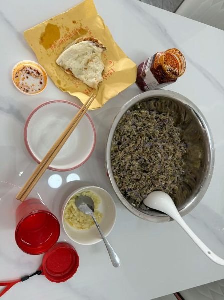 紫槐花怎么做好吃_紫槐花做法大全-第2张图片-山城妙识