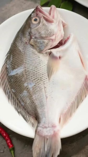 马面鱼和扒皮鱼的区别_哪个更好吃-第2张图片-山城妙识