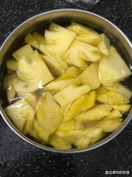 菠萝为什么要用盐水泡_泡多久才合适-第3张图片-山城妙识
