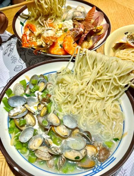 花蛤海鲜面怎么做好吃_花蛤海鲜面做法大全-第2张图片-山城妙识 花蛤海鲜面怎么做好吃_花蛤海鲜面做法大全-第2张图片-山城妙识