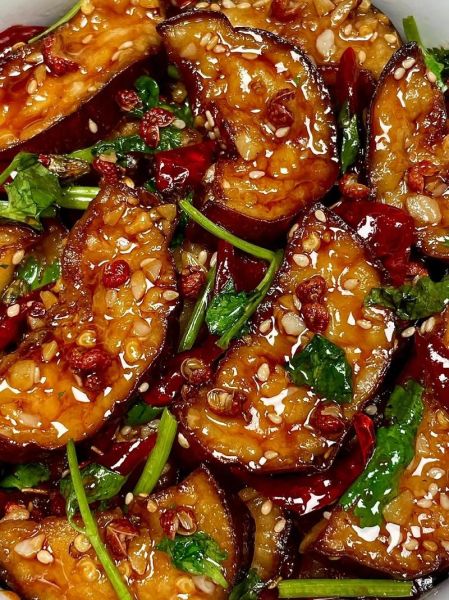 酱扒茄子不油炸的家常做法_茄子怎么做好吃又省油-第1张图片-山城妙识