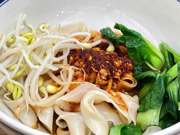 油泼面高清图片怎么拍_油泼面图片大全哪里找-第1张图片-山城妙识