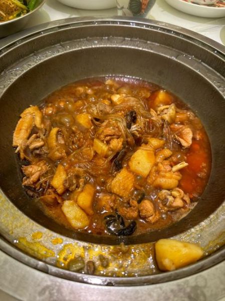 农家炖土鸡怎么做_农家炖土鸡需要焯水吗-第1张图片-山城妙识